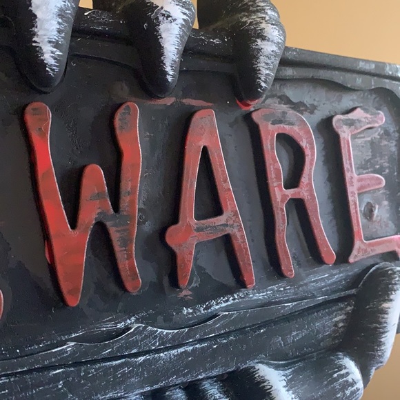 gii | Holiday | Hand Holding Beware Sign Halloween Prop Sign Decor ...